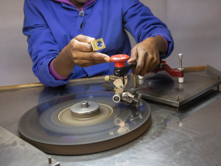 Diamond Polishers | Secrets to Flawless Surface Finishing - FX Plastics